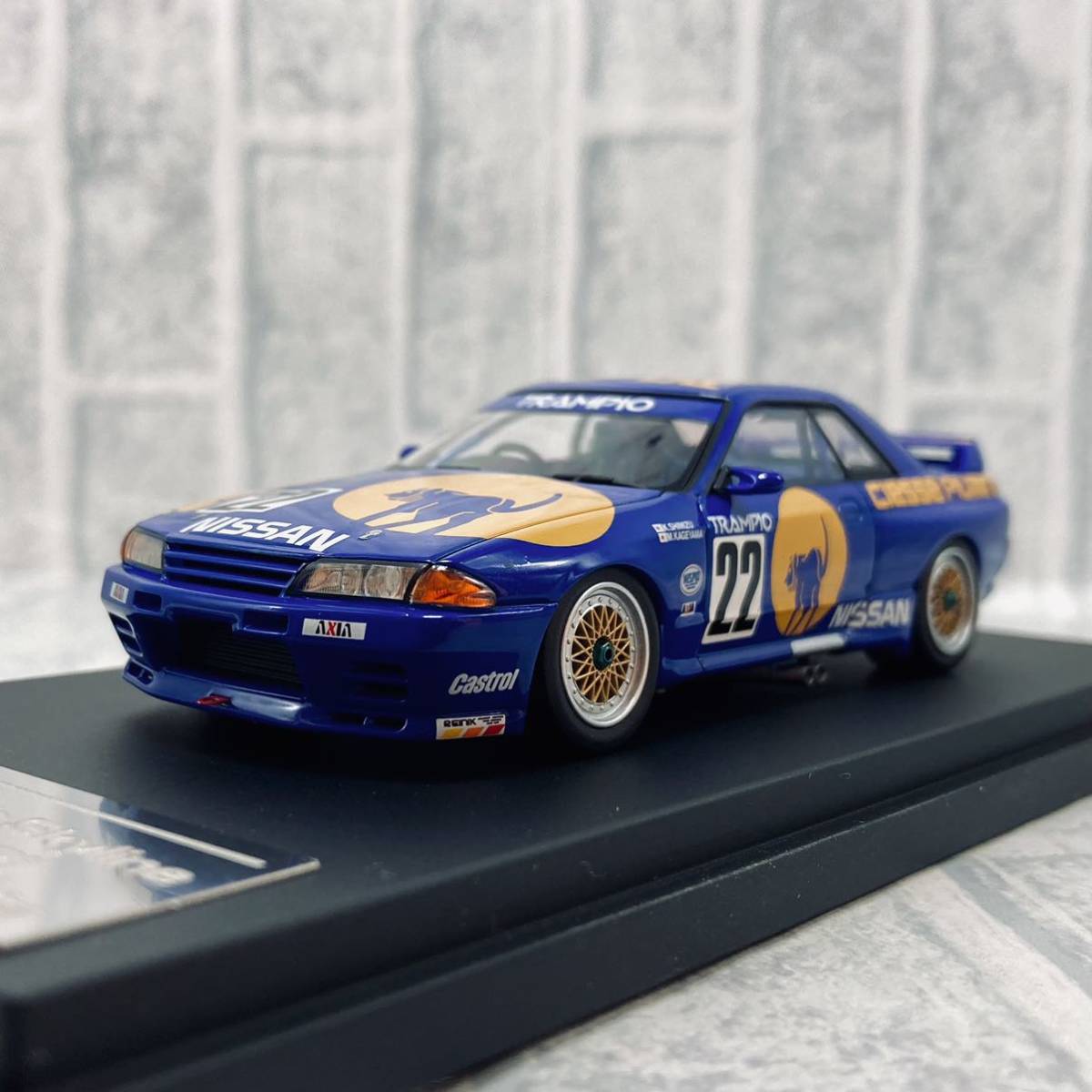 【やや傷や汚れあり】[絶版品]hpi・racing 1/43 1990年式 BNR32型 TRAMPIO スカイライン GT-R オブジェクト ...