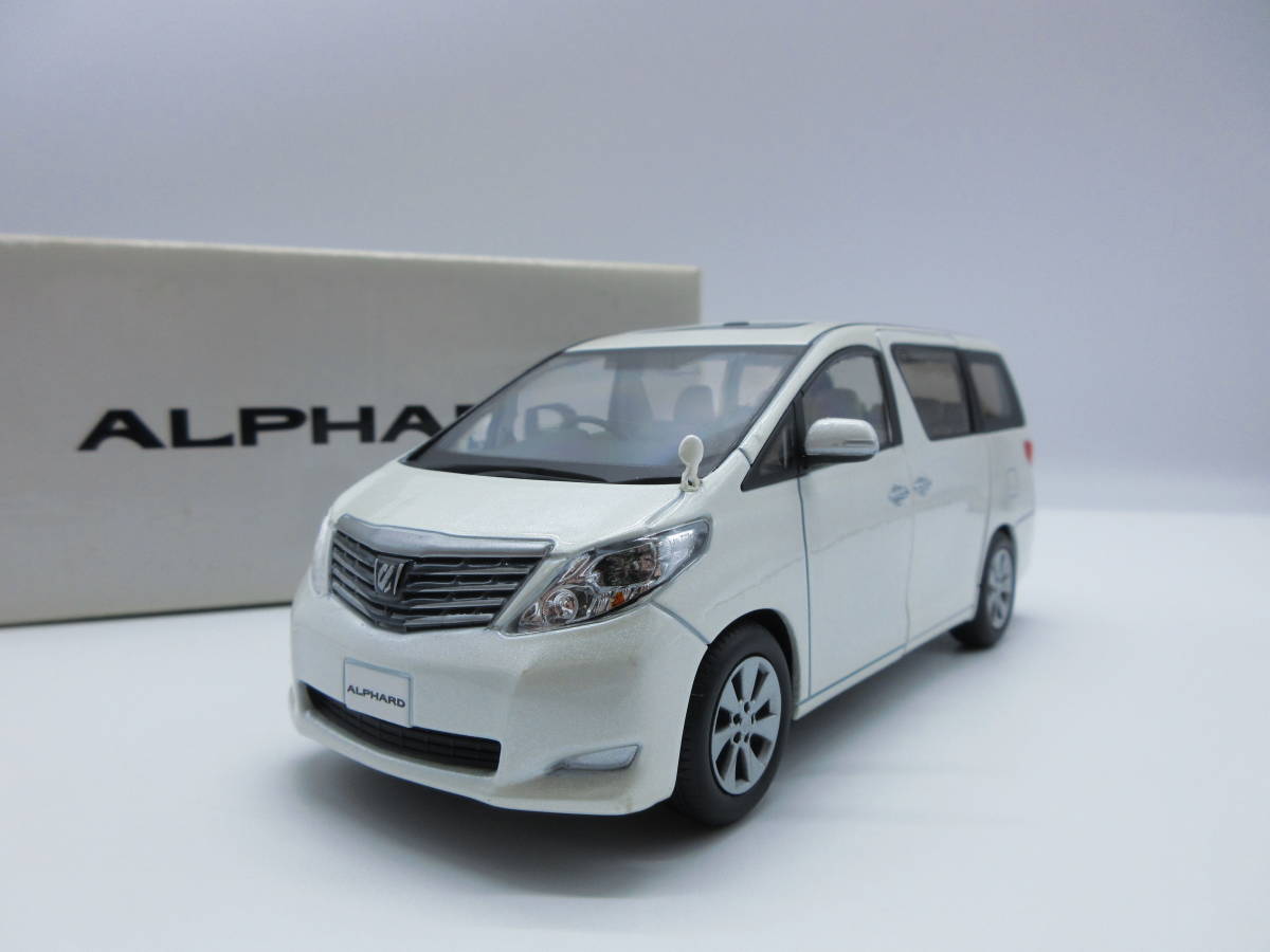 非売品 1/30 トヨタ アルファード 30系 前期 ALPHARD カラーサンプル 非売品 ミニカー ホワイトパールクリスタルシャインの落札情報詳細 - ヤフオク落札価格検索 オークフリー