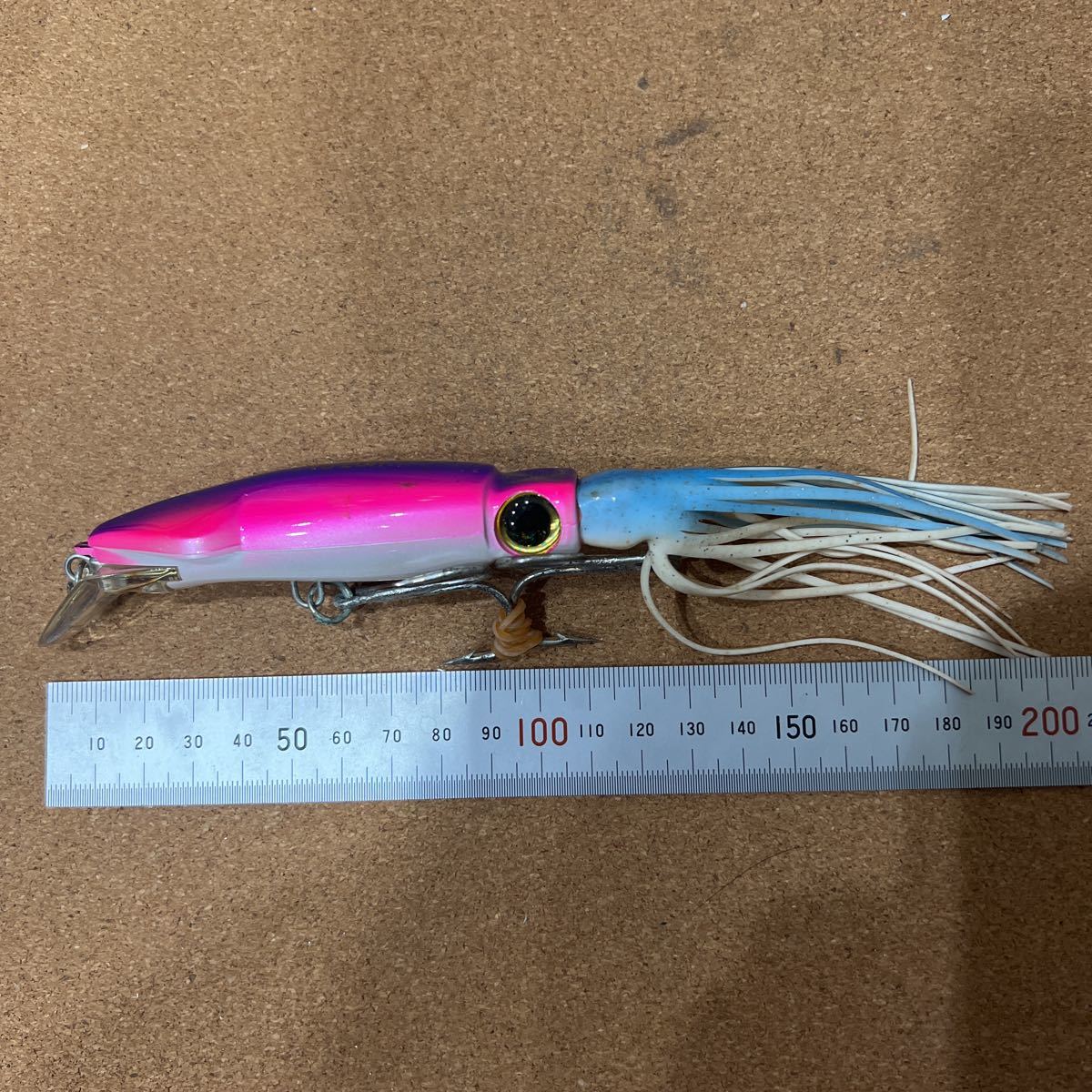 【やや傷や汚れあり】ヨーヅリ ハイドロスクアート 190F 42g イカ型ルアー イカ型ミノー 人気色 青物 ソルト ルアー その他同梱可 H2 の落札情報詳細| ヤフオク落札価格情報 オークフリー