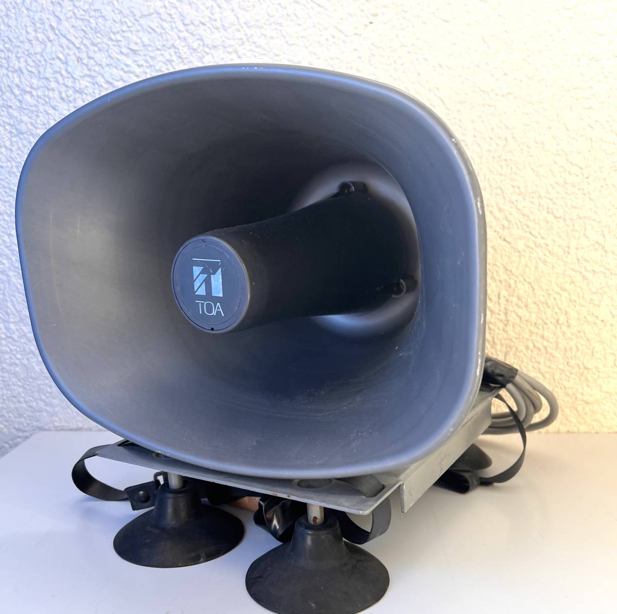 【やや傷や汚れあり】動作稼動 TOA TC-151 ホーンスピーカー 吸盤付きスタンド検スピーカー拡声器選挙自動車の落札情報詳細 - ヤフオク ...