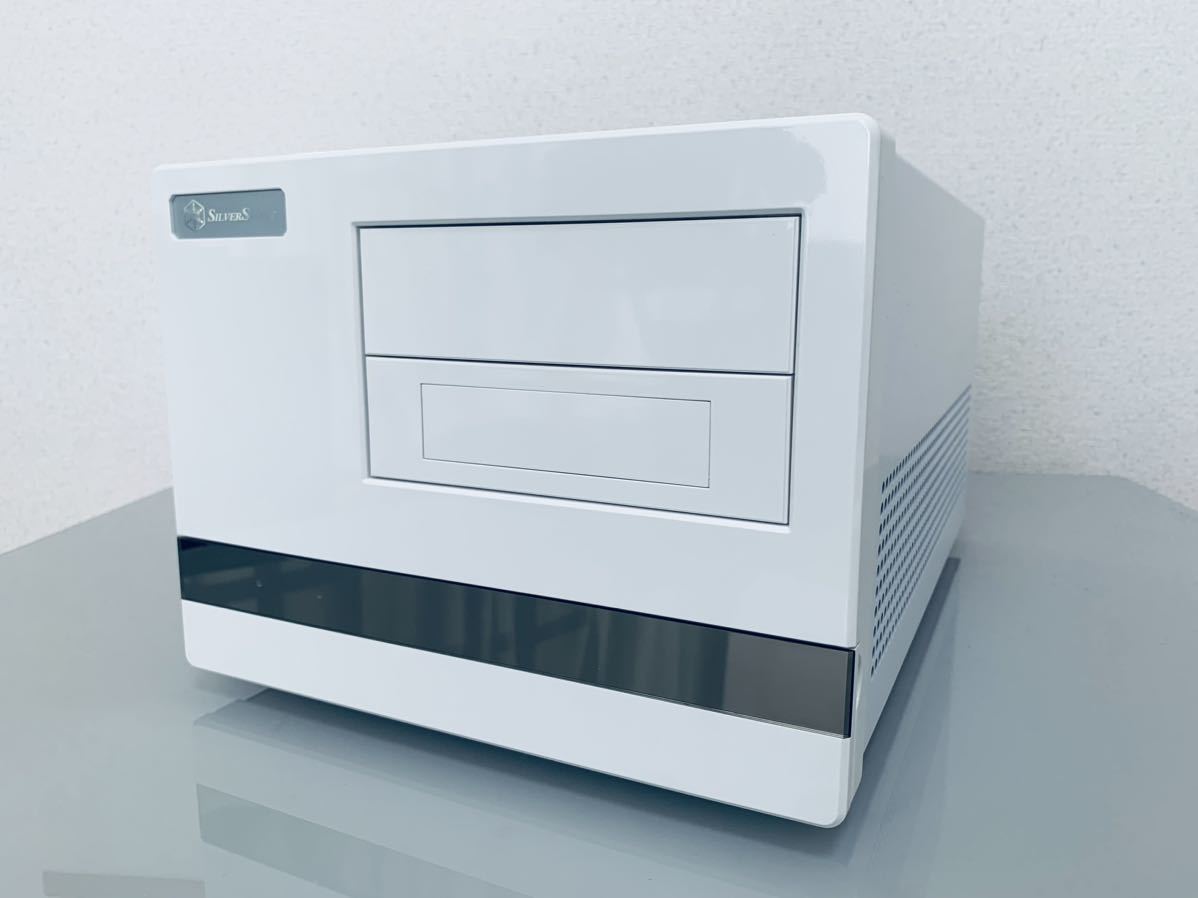 【やや傷や汚れあり】SilverStone ATX/MicroATXデスクトップ型HTPCケース SST-LC20-S（中古）の落札情報詳細 ...