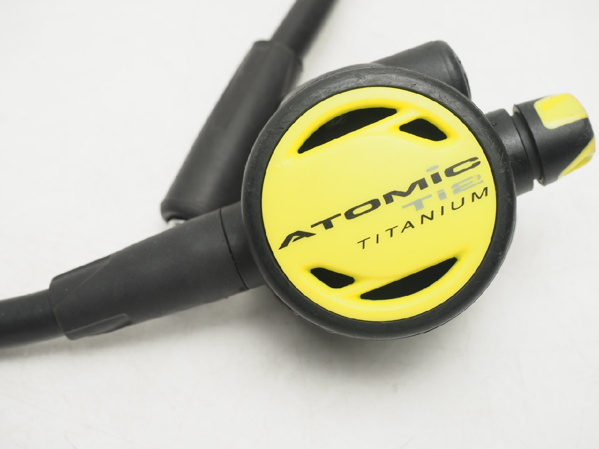 【やや傷や汚れあり】USED ATOMIC アトミック Ti2 TITANIUM オクトパス 動作確認済 ランク:AA スキューバダイビング用 ...