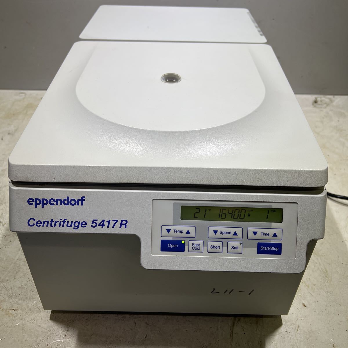 【傷や汚れあり】☆【1W1219-3】 メーカー不明 遠心分離機 型番不明 卓上遠心機 ジャンクの落札情報詳細 - ヤフオク落札価格検索 オークフリー