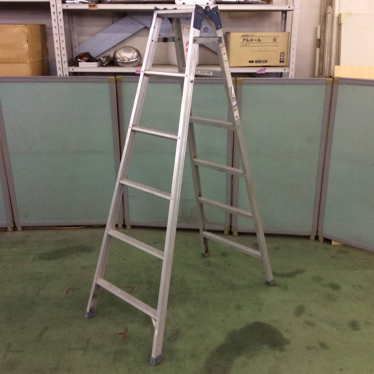 【傷や汚れあり】【H-0108】中古品 ハセガワ アルミ合金製兼用脚立 RE-18 6尺 1m73cm 3m61cm 7.3kg【引き取り限定・静岡県浜松市】の落札情報詳細 - Yahoo ...