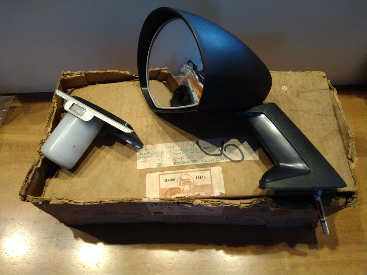 【未使用】新品 純正 トヨタ スターレット KP40系 フェンダーミラー左の落札情報詳細 - ヤフオク落札価格検索 オークフリー