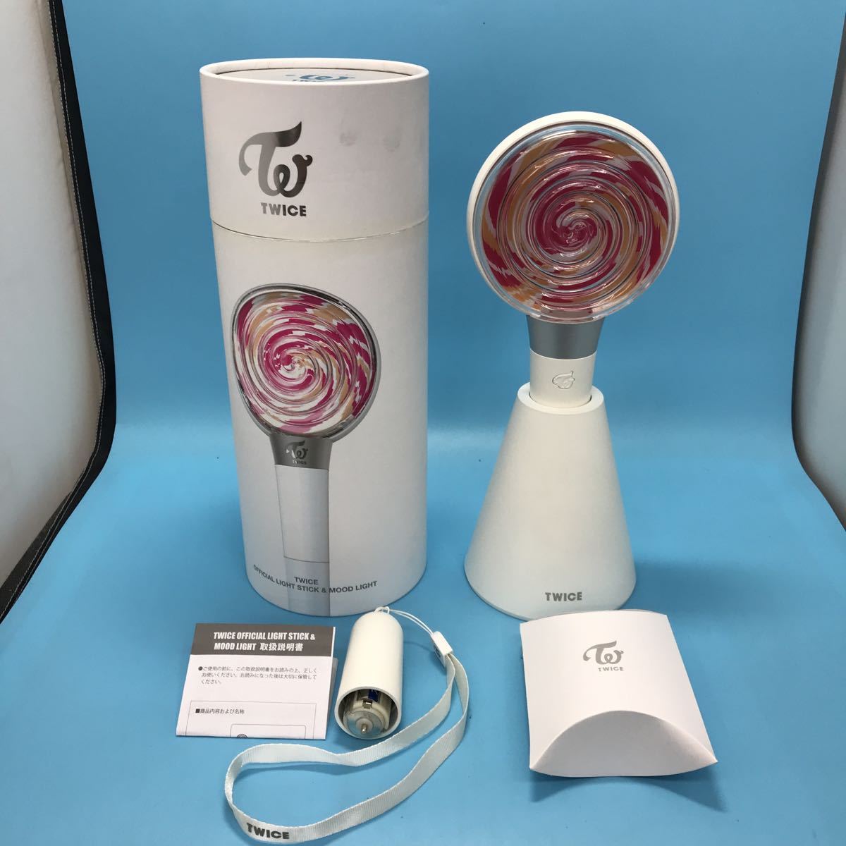 【目立った傷や汚れなし】サ) 【点灯確認済み】 TWICE 公式 ペンライト Candy BONG ムードライト 管理O トゥワイス 韓国の落札情報詳細 - ヤフオク落札価格検索 オークフリー
