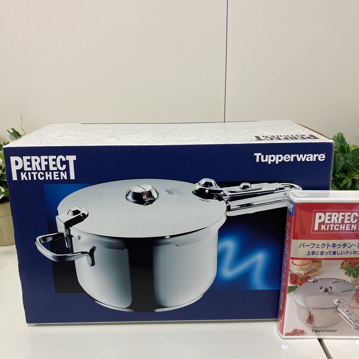 【目立った傷や汚れなし】PERFECT Kitchen Tupperware タッパーウェア 圧力鍋 パーフェクトキッチン 5リットル ステンレス鍋 網付き ほぼ未使用の落札情報詳細 ...