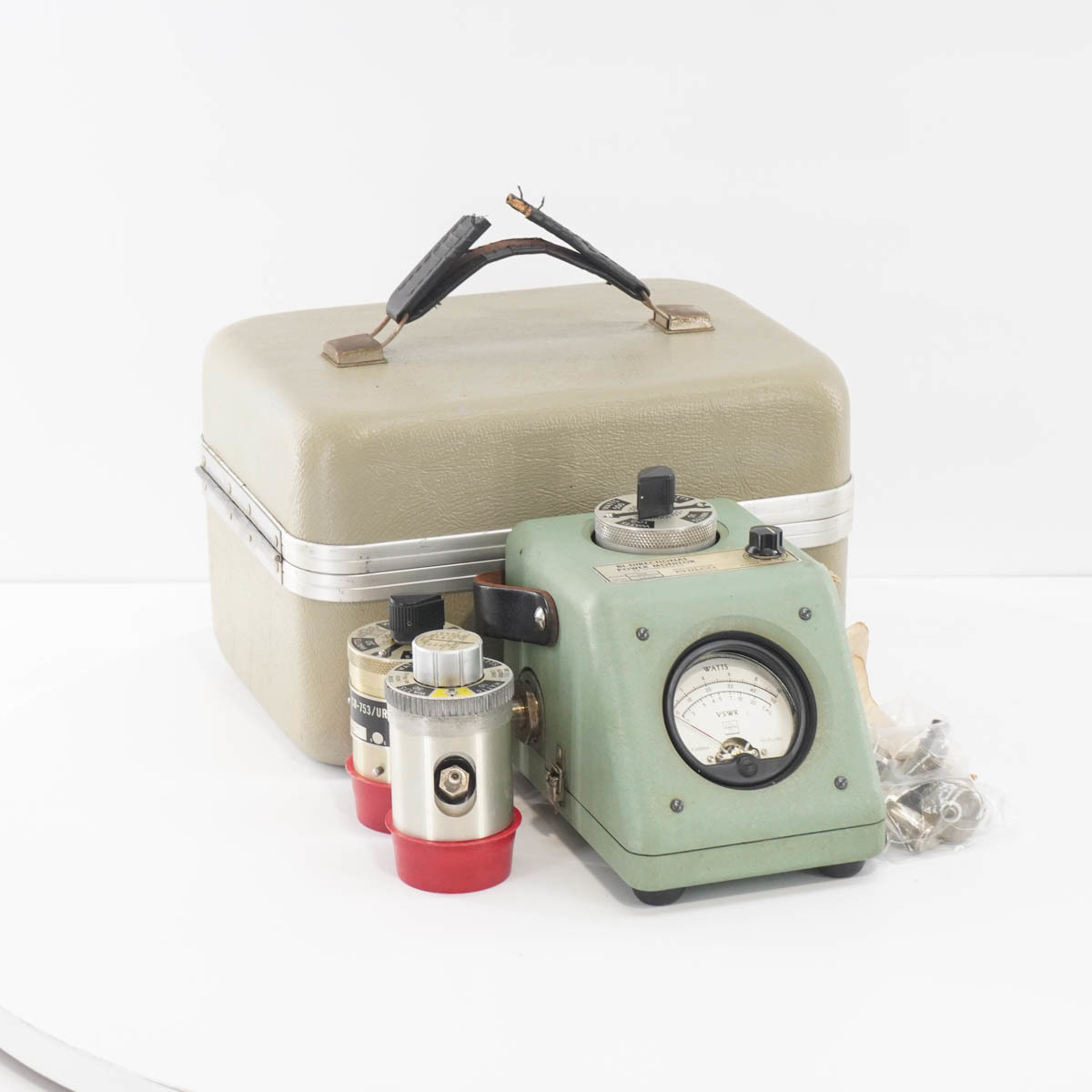 1AC1819 HP 17" L1740 Model Hstnd-2b03 Monitor With VGA and Power Cord ...