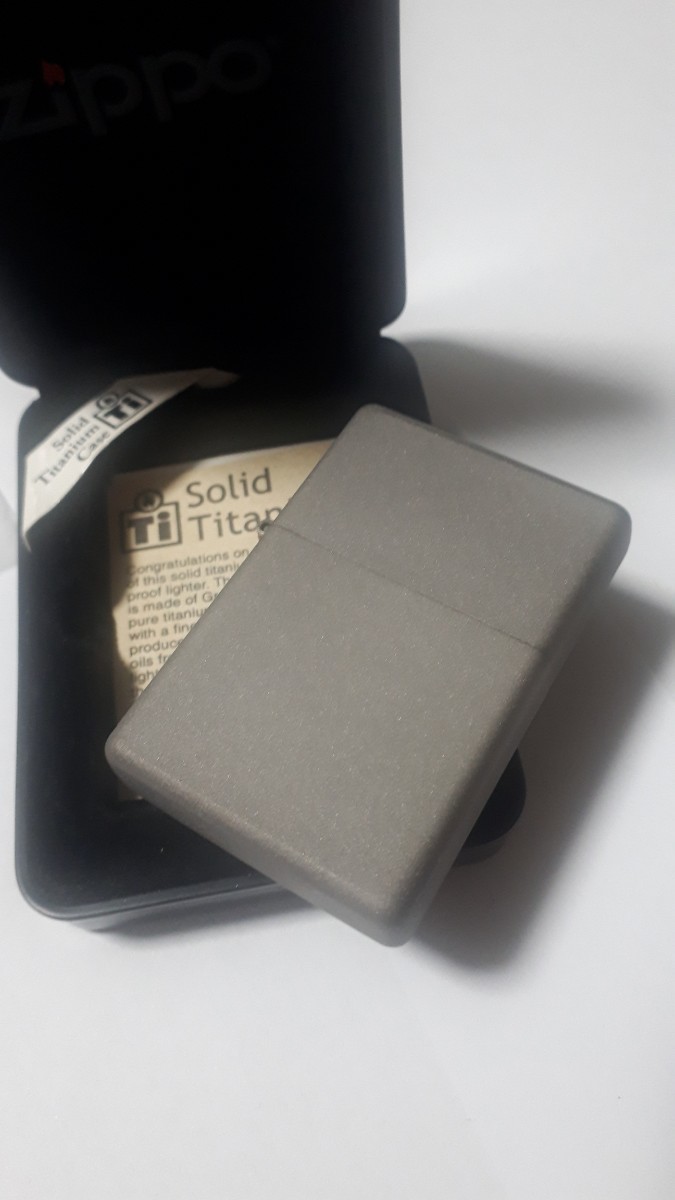 【未使用】未使用 SOLID TITANIUM Zippo ソリッドチタニウム ジッポー 専用ケース入り 2003年製造 インサイドユニット2003年製 希少品 新品の落札情報詳細 ...