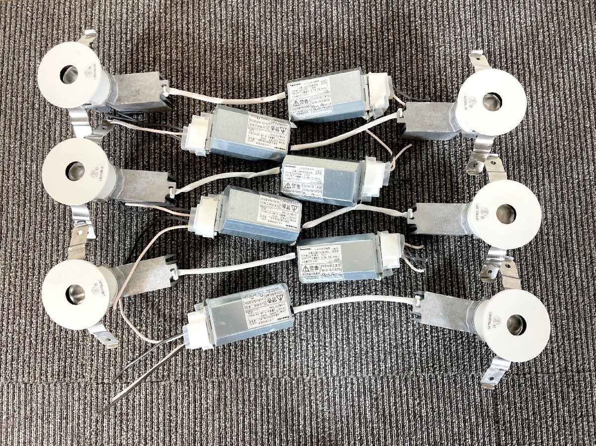 【やや傷や汚れあり】【福岡】ダウンライト LED照明器具 6個セット panasonic LGD1038LLB1 2022年製 モデルR使用品 BR4164_Khの落札情報詳細 - ヤフオク ...