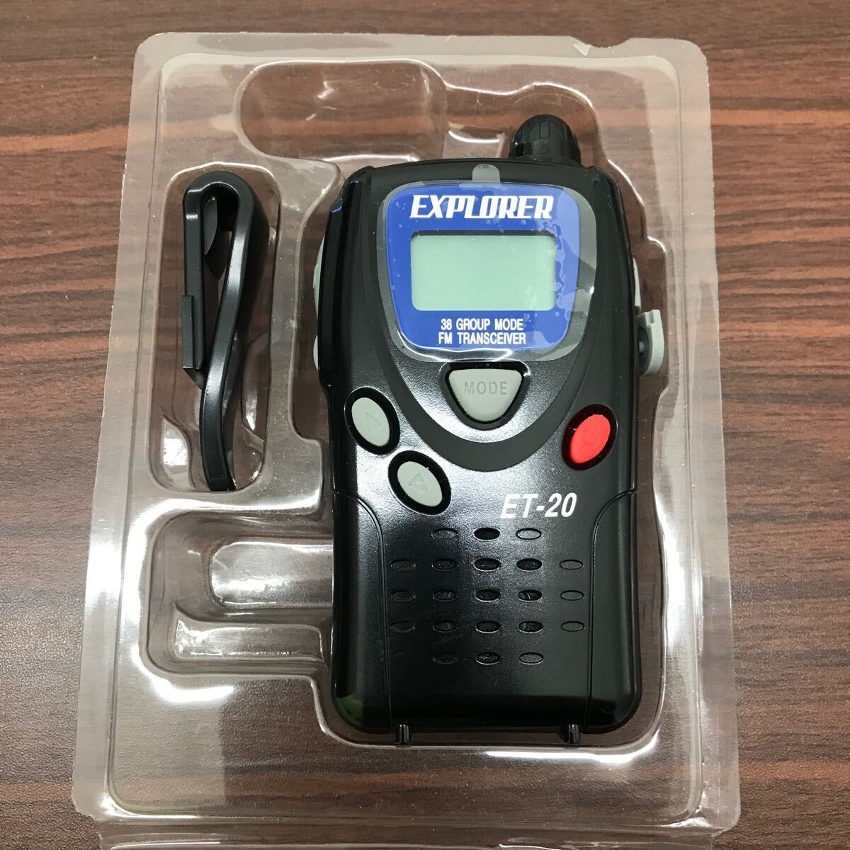 【目立った傷や汚れなし】EXPLORER ET-20 トランシーバー 無線機 9300の落札情報詳細 - ヤフオク落札価格検索 オークフリー