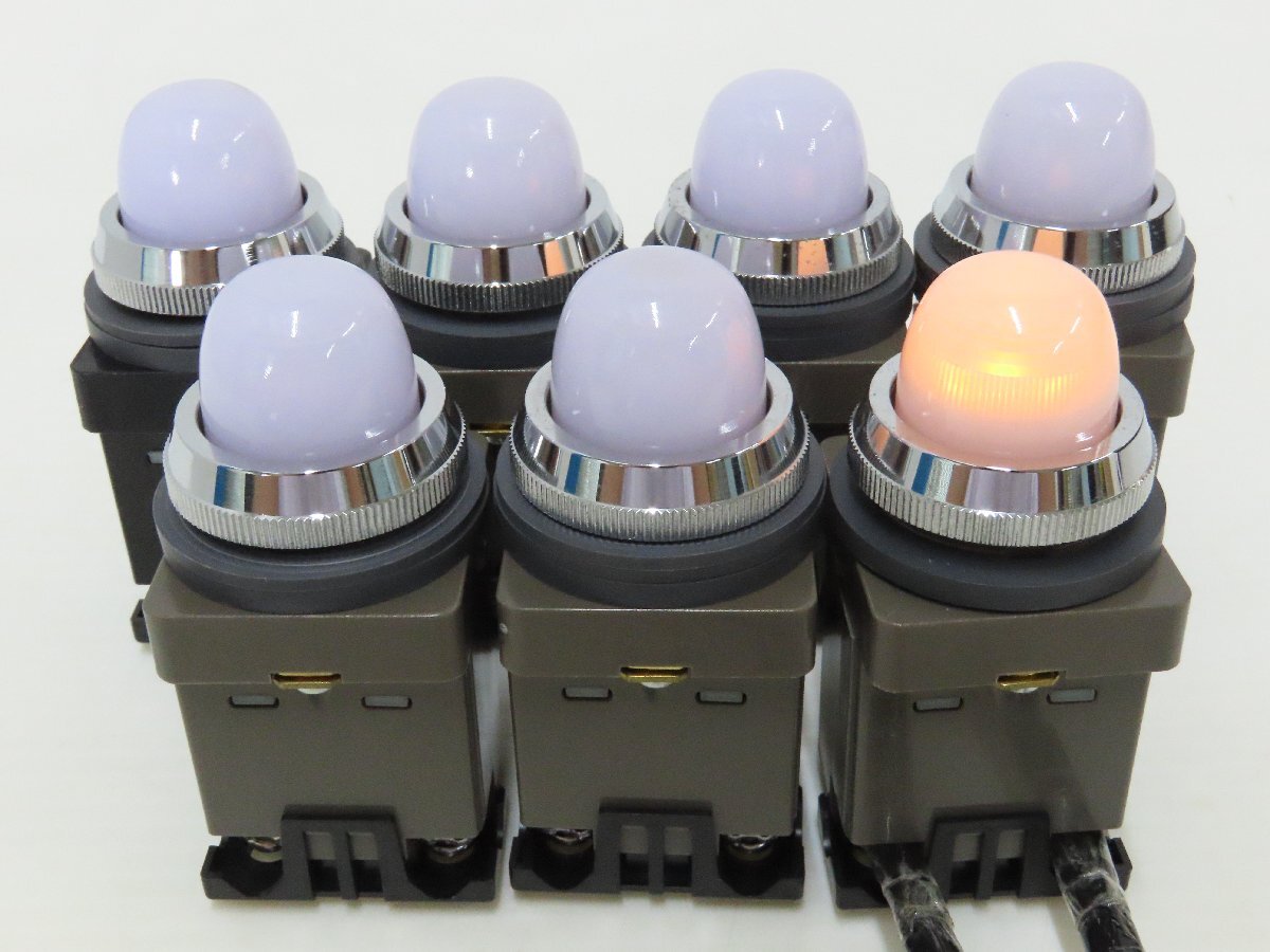 【やや傷や汚れあり】60☆idec パイロットライト EQ858T APN/TWR 7ケまとめて 動作品外し 0404-067の落札情報詳細 ...