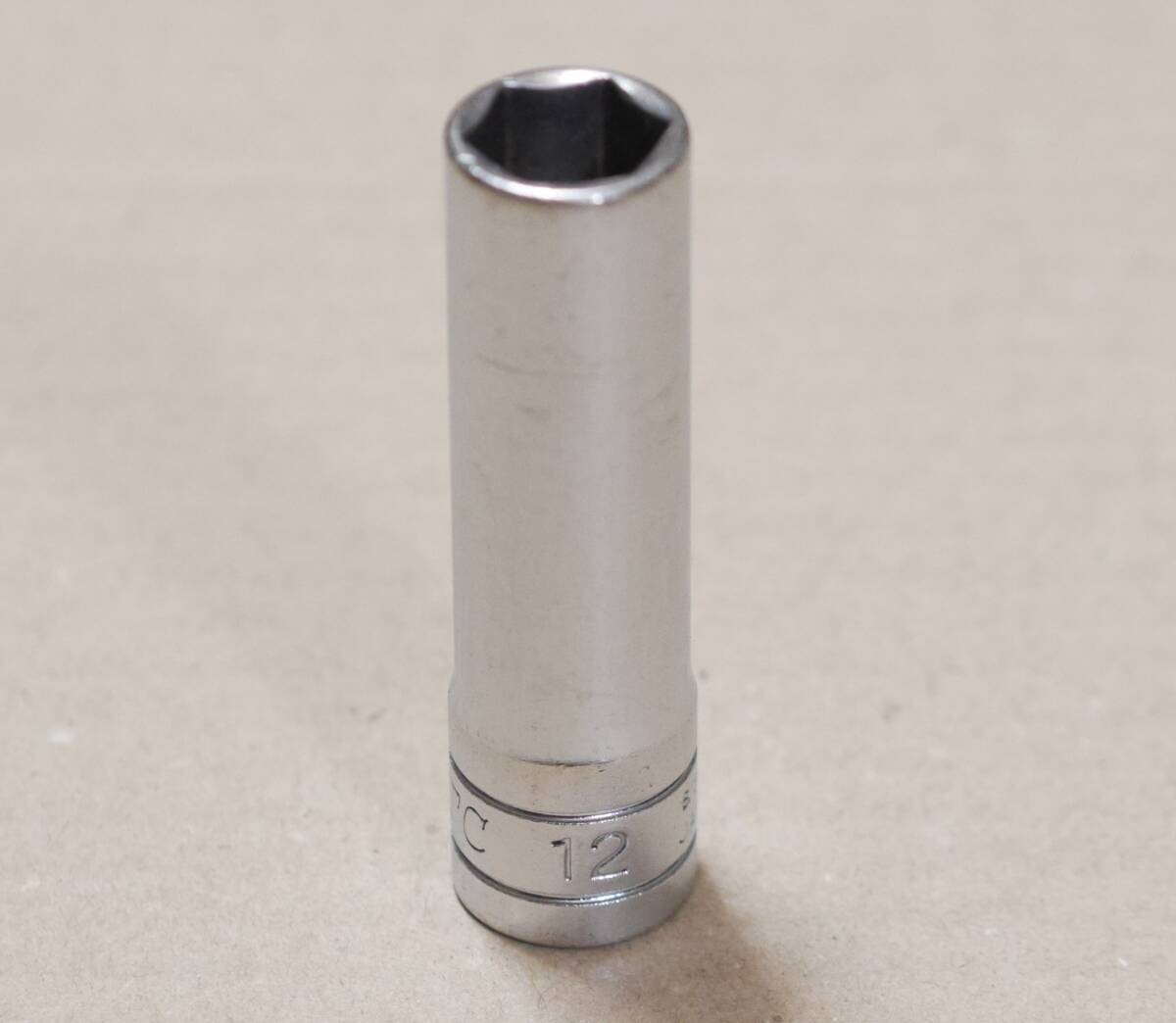 【やや傷や汚れあり】KTC 12 mm 差込角 9.5 mm 3/8 inch 定形外 可 6角 ディープ ソケット B3L-12 検) TONE トネ koken コーケン MITOLOY ...