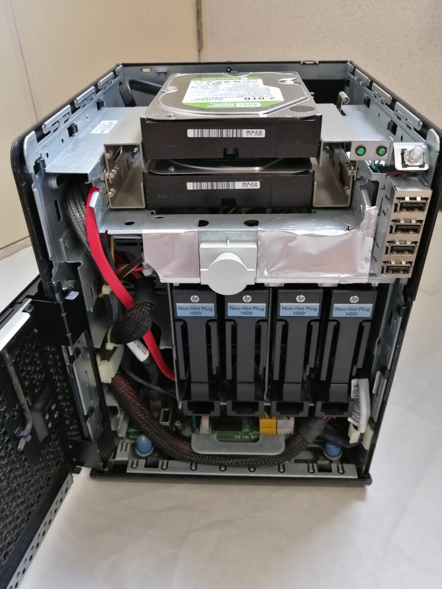 【やや傷や汚れあり】HDD6台搭載可能 HP ProLiant MicroServer マイクロサーバー N54L Turion II NEO ...
