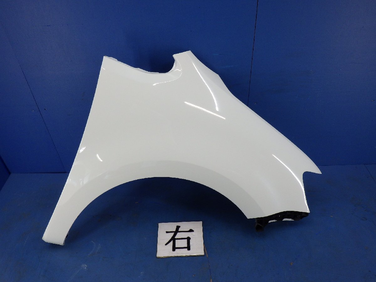 【傷や汚れあり】VW シャラン TSI フロント右フェンダー ホワイト LC9A 運転席側 フェンダー H24年 7NCTH 7N 【個人宅 ...