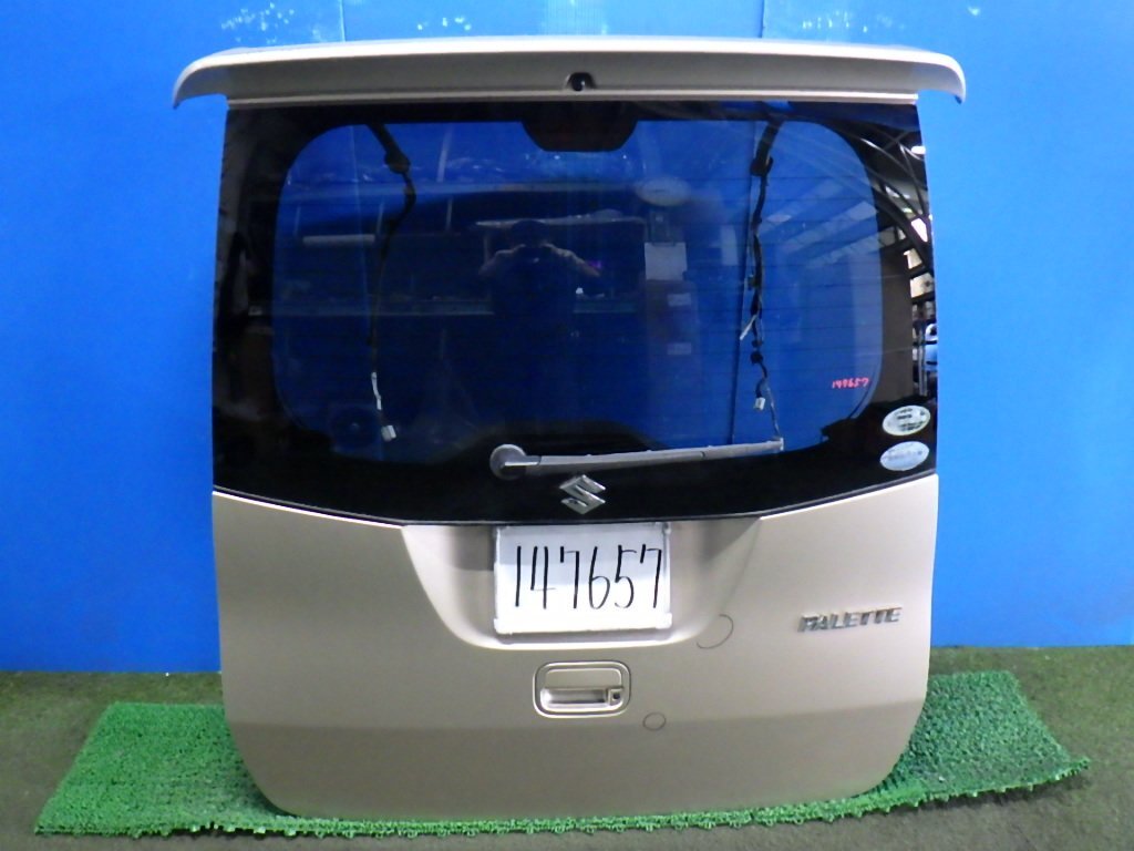 【やや傷や汚れあり】 147657 スズキ パレット Mk21s T バックドア Zdk クリアーベージュm リヤゲート