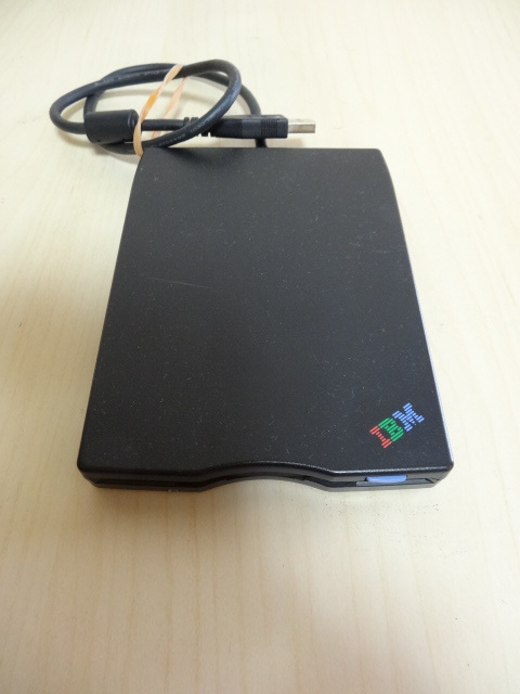 IBM USB Portable Diskette Drive / フロッピーディスクドライブ / 3モード対応のUSB FDD / PC98 ...