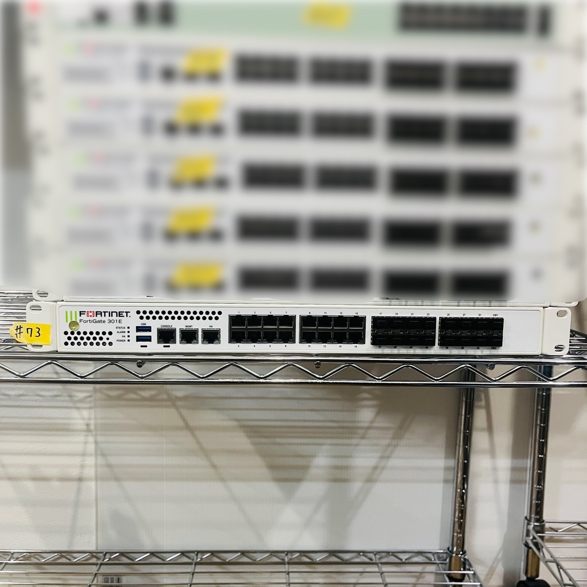 【傷や汚れあり】#73【通電OK】Fortinet FortiGate-301E FG-301E ファイアウォール FW 次世代 ...