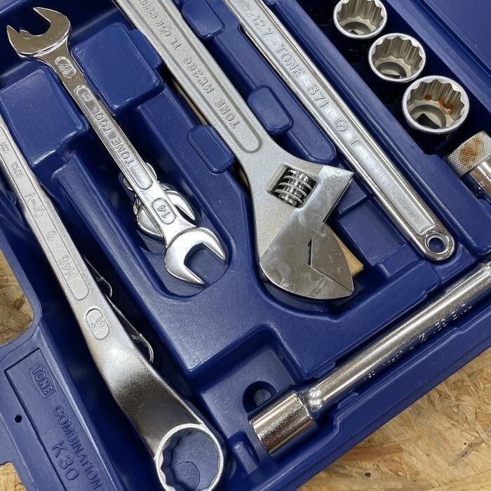 【やや傷や汚れあり】TONE トネ 工具セット K30 コンビネーションツールセット 手工具 工具 ハンドツール kd01012993の落札 ...
