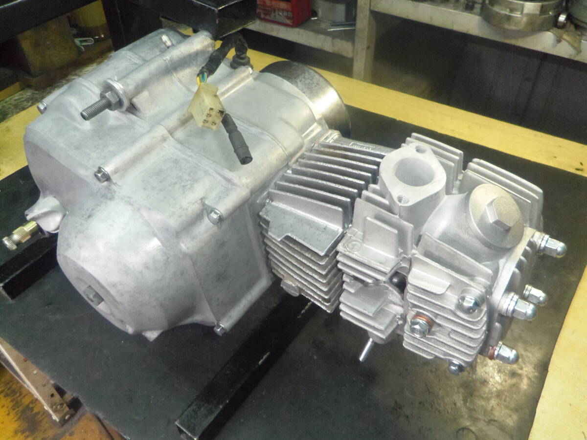 【未使用に近い】ホンダ純正カブ 105cc激速チューニングエンジン＋maniac 4速ロータリー＋過激カム＋武川シリンダー 完検済み 検用 ...