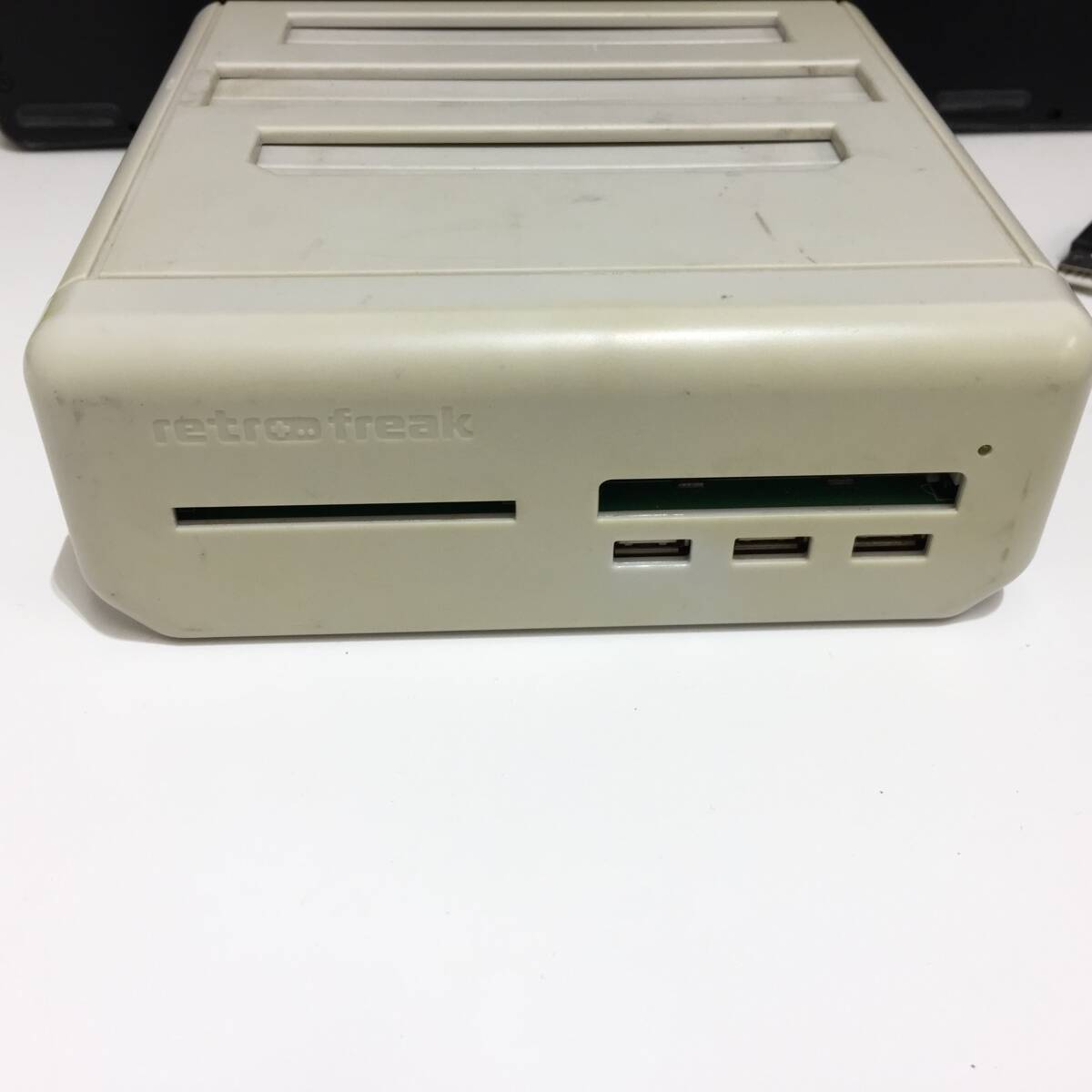 【全体的に状態が悪い】〇レトロフリーク 本体 コントローラ アダプタ RF-1 RF-3 RF-10 retro freak レトロ 互換機 CYBER Gadget FC SFC GB ...