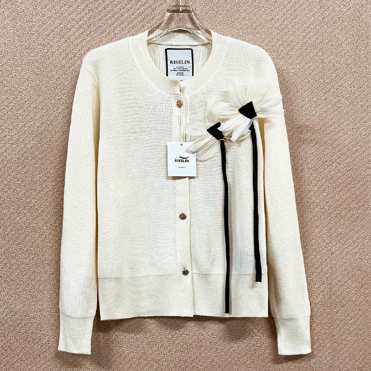 【未使用】上品ヨーロッパ製※定価5万 ブルガリア発※RISELIN カーディガン 柔らかい ニット スウェット キレイめ 可愛い デート レディース M/46の落札情報詳細 - Yahoo ...