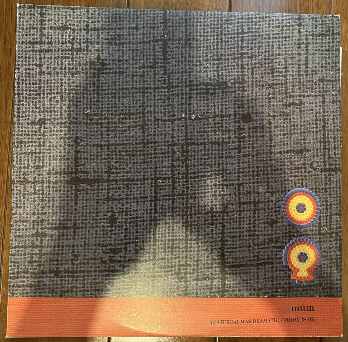 【傷や汚れあり】mum 「Yesterday Was Dramatic - Today Is OK」 TMT02LP 2001年Icelandオリジナル盤2枚組レコード レアの落札情報詳細 ...