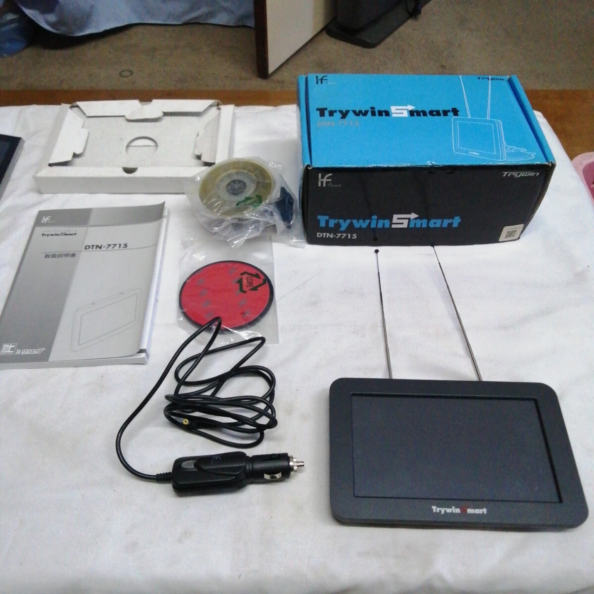 【やや傷や汚れあり】TryWin Smart DTN-7715 トライウインスマート カーナビ カー パーソナル ナビゲーション 取説 シガーソケット 箱入 X13-12056の落札情報詳細 ...