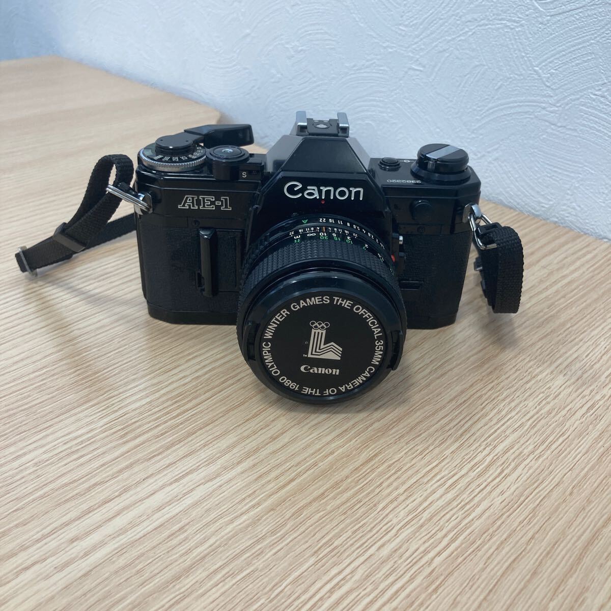 【目立った傷や汚れなし】CANON AE-1 一眼レフ フィルムカメラ CANON Canon キャノン カメラ レトロ アンティークの落札情報詳細 - Yahoo!オークション落札価格検索 ...