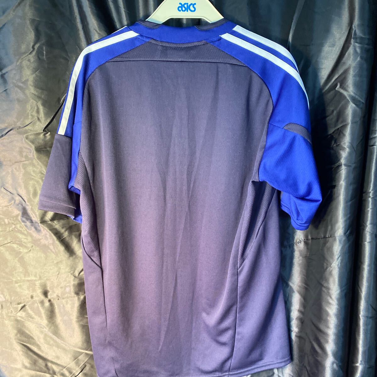 【目立った傷や汚れなし】adidas 2012〜2013シーズン 日本代表 サッカー日本代表 ユニホーム サイズMの落札情報詳細 - Yahoo!オークション落札価格検索 オークフリー