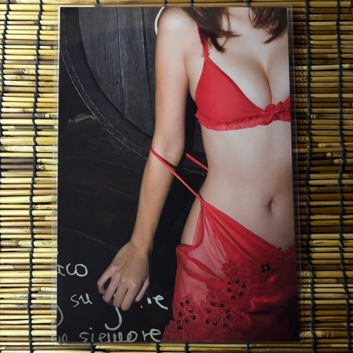 【目立った傷や汚れなし】【高品質厚手150μラミネート加工】山本梓 水着 A4 雑誌切り抜6ページ【グラビアアイドル】l142の落札情報詳細 - Yahoo!オークション落札価格検索 オークフリー