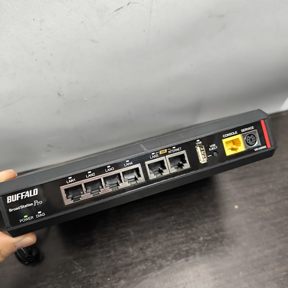 【傷や汚れあり】「I71_3A」BUFFALO バッファロー VR-U500X VPNルーター 10GbE 動作機 アダプタ付き(250228 ...