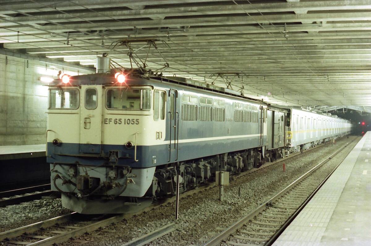 【未使用】♪ EF65 1055＋形式不明 甲種 KG写真 ♪ の落札情報詳細 - Yahoo!オークション落札価格検索 オークフリー