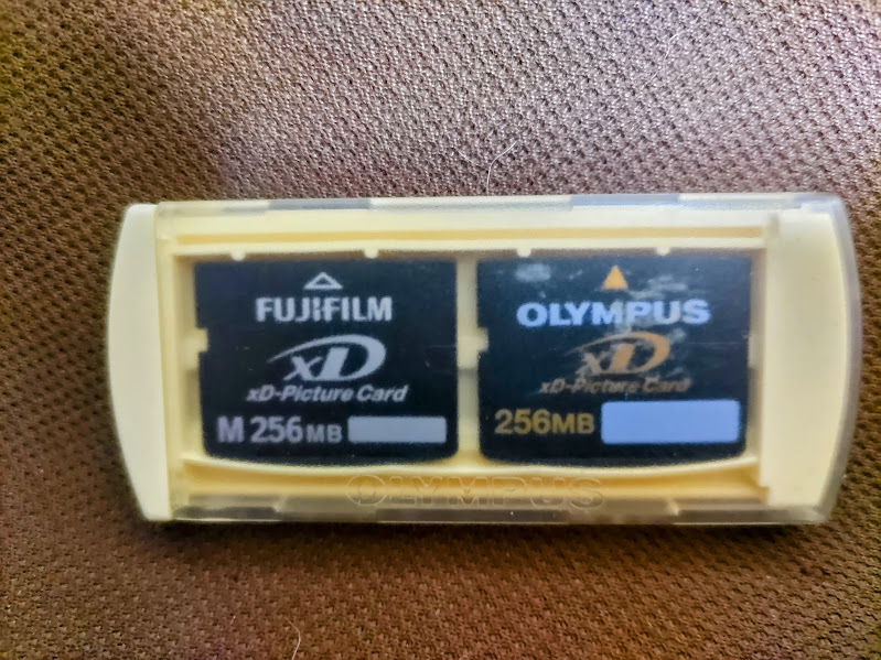 【目立った傷や汚れなし】xD-Picture Card 256MB×2枚の落札情報詳細 - Yahoo!オークション落札価格検索 オークフリー