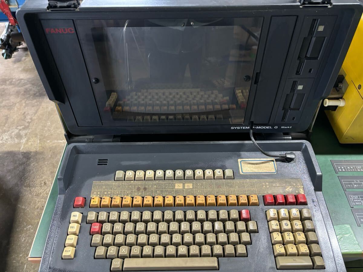 【やや傷や汚れあり】FANUC SYSTEM ファナック システム P-MODEL G Mark Ⅱ動作品 自動プログラミング装置 テープ ...