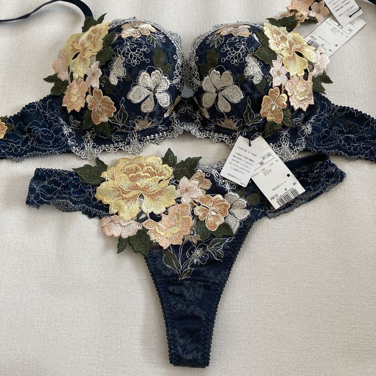 【やや傷や汚れあり】フォークロアの鍵 （講談社文庫） 川瀬 七緒の落札情報詳細 - Yahoo!オークション落札価格検索 オークフリー