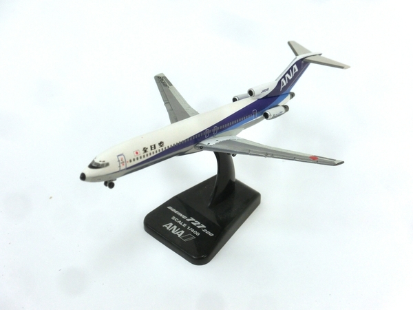 全日空商事 NH40055 1/400 B727-200 ANA TRITON LIVERY 1983 JA8348 飛行機 M5354926 の落札情報詳細| ヤフオク落札価格情報 オークフリー