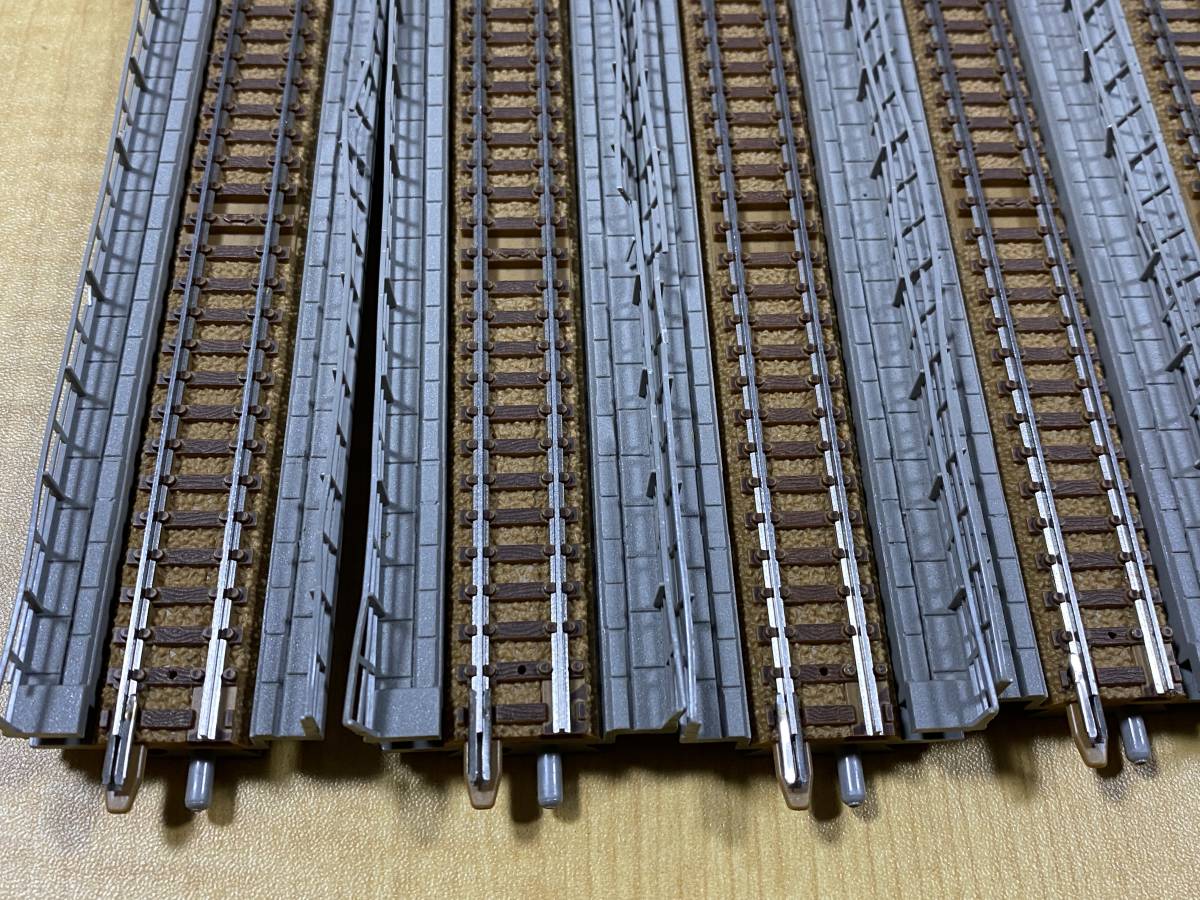 【全体的に状態が悪い】TOMIX 3007 高架橋 茶色 S140 旧フェンスタイプ 10本セット 破損有の落札情報詳細 - ヤフオク落札価格 ...