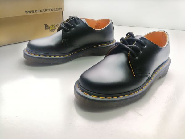 【未使用】ドクターマーチン 3ホール 1461 黒 UK6 ブラック 状態よい 新品 未使用 Dr.Martens 極美品 25cm UK6の落札情報詳細 - ヤフオク落札価格検索 オークフリー