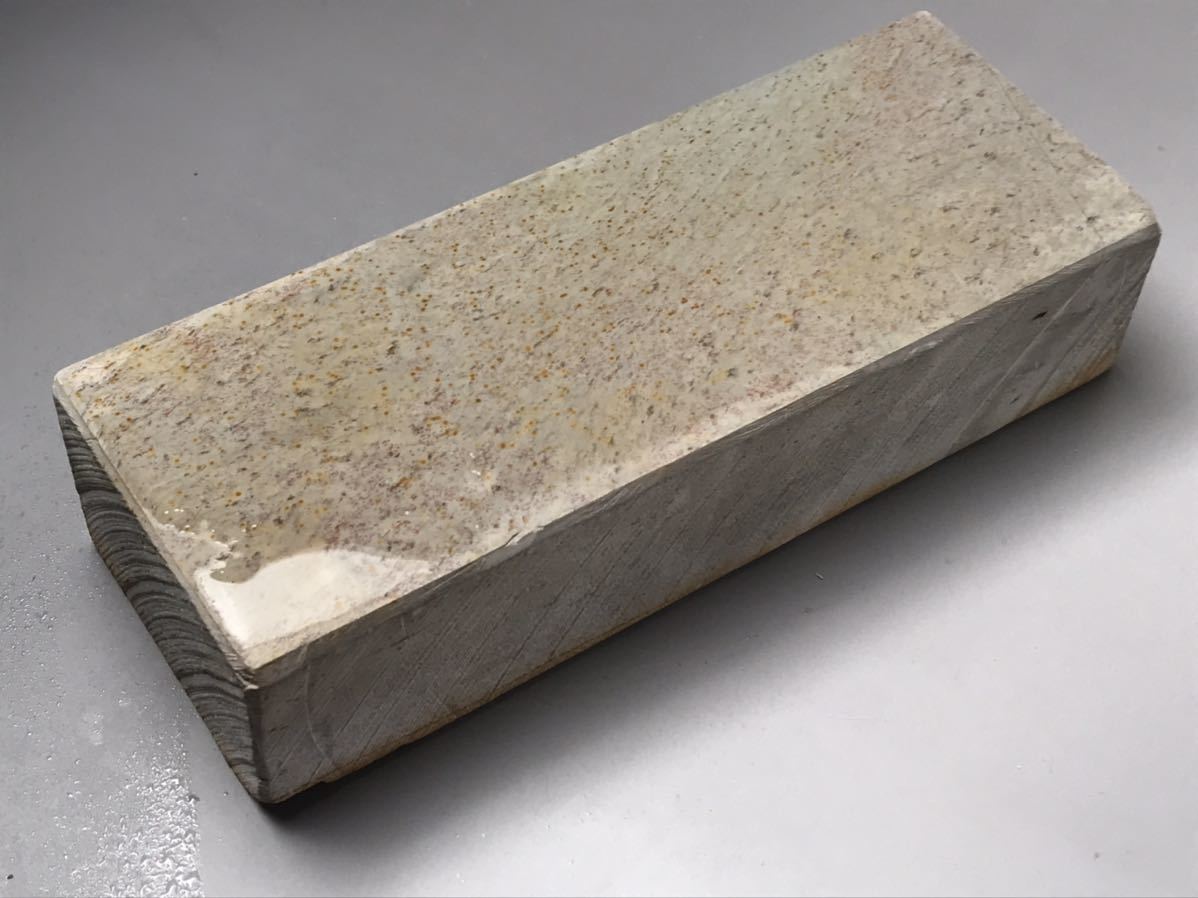 【未使用に近い】天然砥石 大工道具 京都 梅ケ畑 砥石 仕上げ砥石 巣板 蓮華巣板 スイタ 霞仕上げ 鉋 鑿 1654gの落札情報詳細 ...