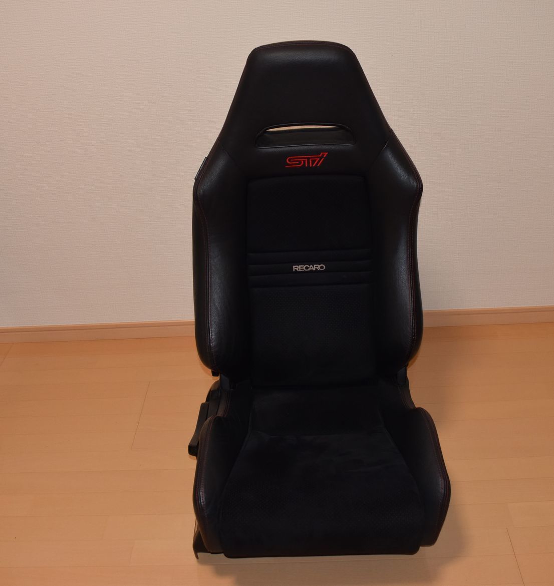 【傷や汚れあり】RECARO レカロ スバル 純正オプション セミバケットシート 運転席側 レカロシート STI BM/BR BP/BL ...