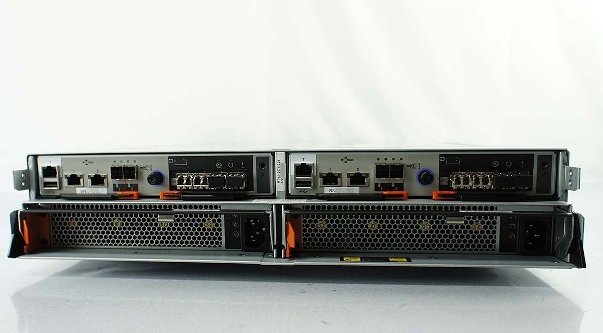 【やや傷や汚れあり】IBM Storwize V5000 5030 Control Enclosure 2078-324 ストレージ ディスク アレイ SSD 1.92TBx13個 SAS ...