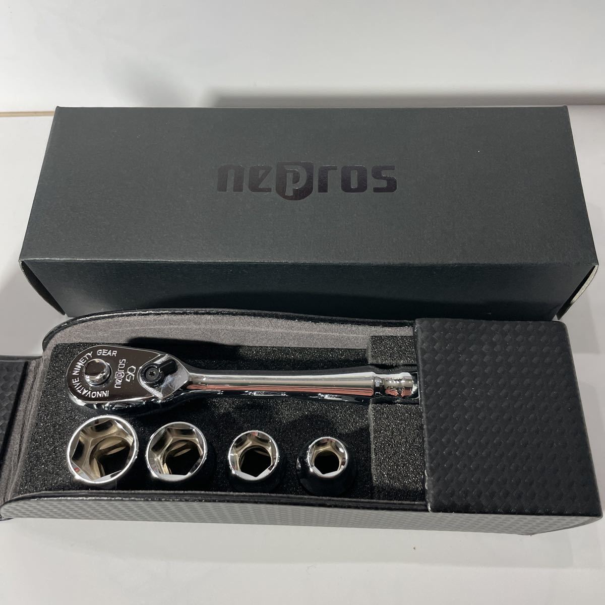【未使用】ネプロス nepros 9.5sq ラチェットソケットセット NBRC390の落札情報詳細 - ヤフオク落札価格検索 オークフリー