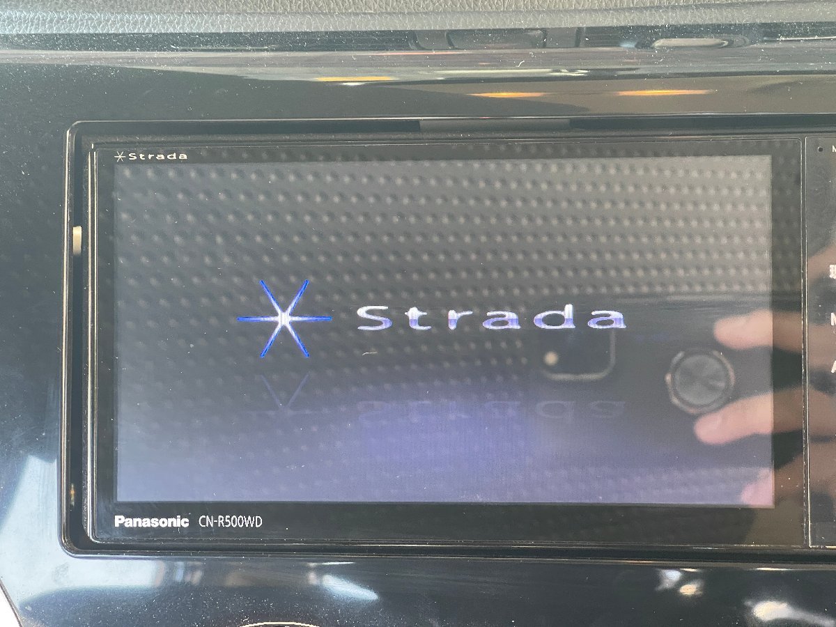 【傷や汚れあり】パナソニック Panasonic ストラーダ strada 7型ワイドナビ CN-R500WD 2013年 地図データ フルセグ DVD の落札情報詳細 - ヤフオク落札価格 ...