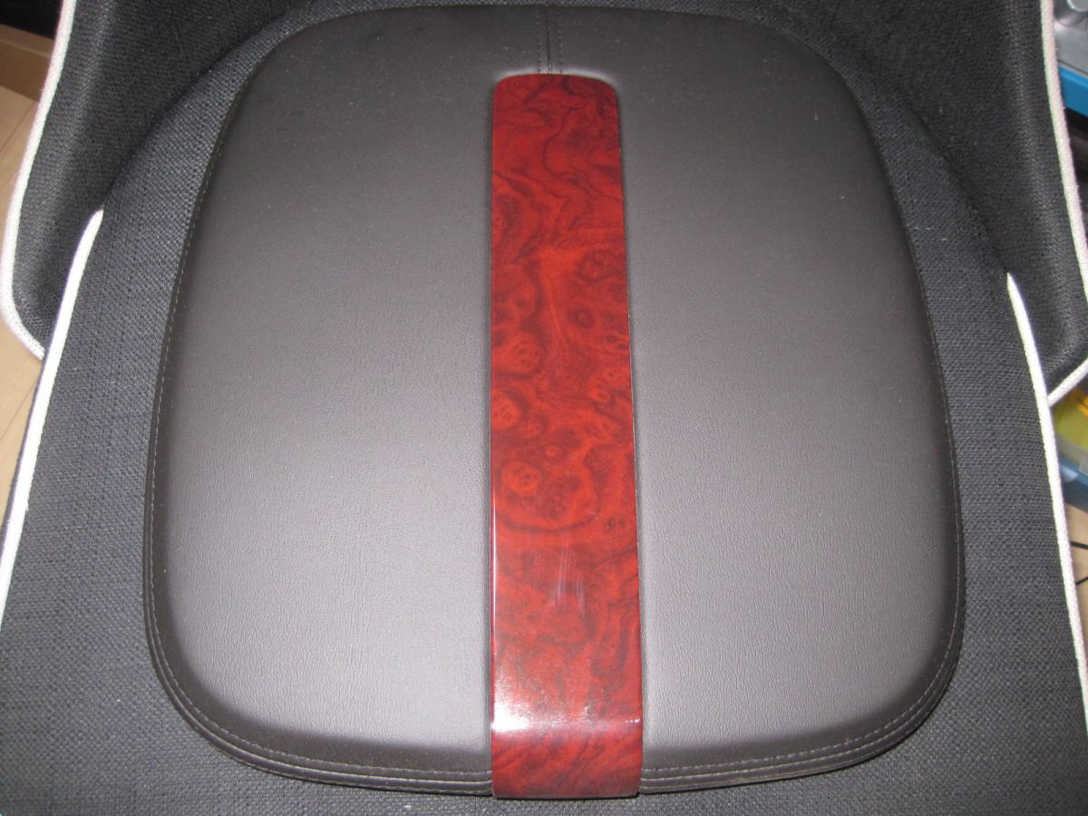 【やや傷や汚れあり】GM＃ 20898297 キャデラック エスカレード センターコンソール 蓋 PANEL-F/TOP STOW COMPT ...