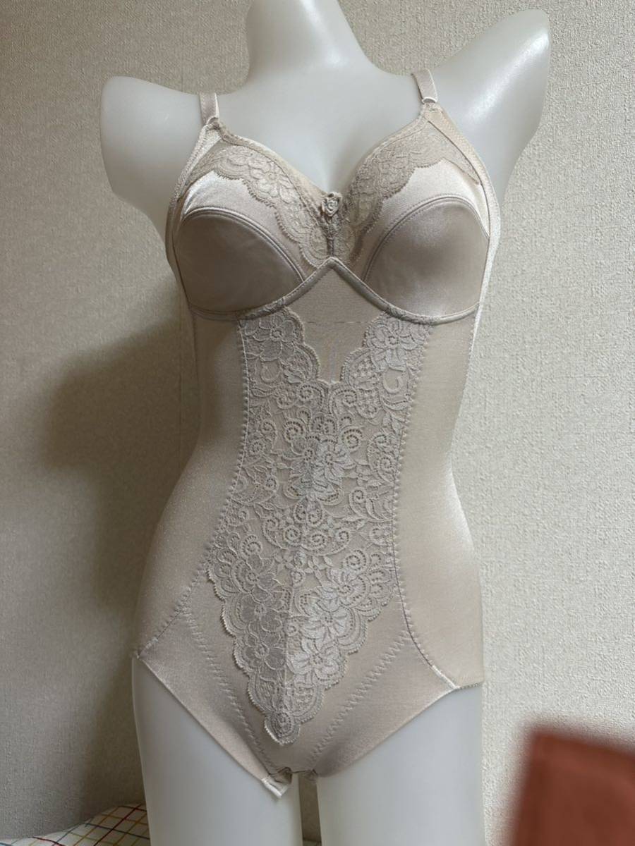 【未使用】s001 K1 在庫品 シャルレ CHARLE ブラジャー(ワイヤー) A75 ピンク アイボリー FA141 4個 まとめ 6250の落札情報詳細 - ヤフオク落札価格情報 オークフリー