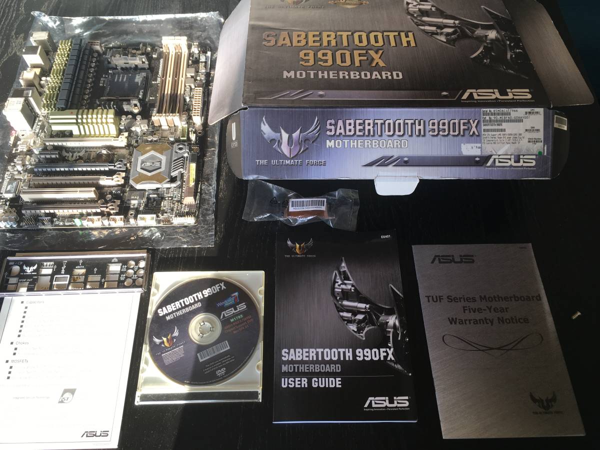 【やや傷や汚れあり】ASUS SABERTOOTH 990FX R1.0 AM3+ マザーボードの落札情報詳細 - ヤフオク落札価格検索 オークフリー