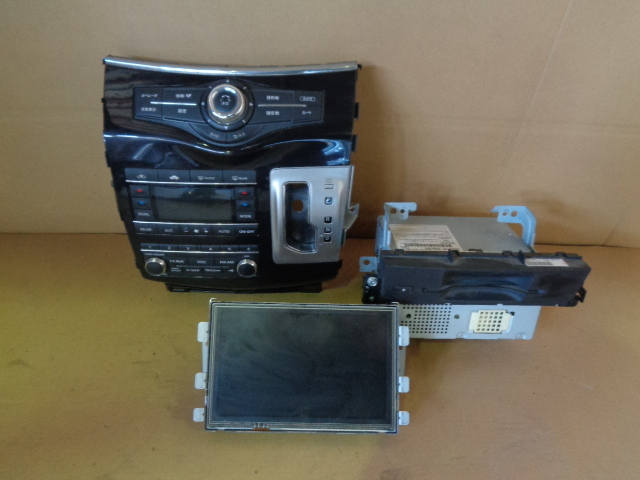 【やや傷や汚れあり】52 エルグランド ハイウェイスター TE52 E52 ナビユニット モニター エアコンスイッチパネル 2016年式 ...