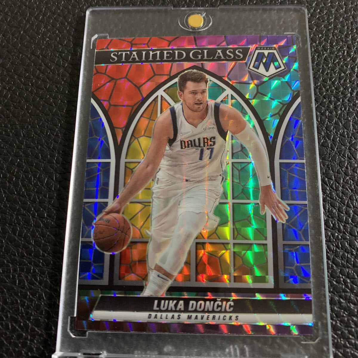 【目立った傷や汚れなし】【激レア!】Luka Doncic 2021-22 Panini Mosaic Stained Glass Prizm ...