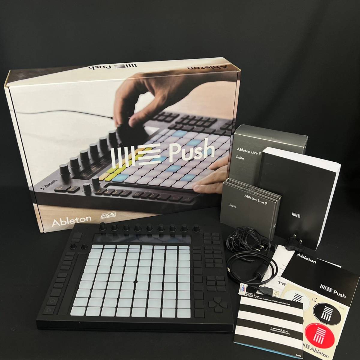 【目立った傷や汚れなし】ABg031I 120 Ableton Push AKAI エイブルトン プッシュ MIDIコントローラー 音楽制作ソフトAbleton Live 9 Suite 付 ...